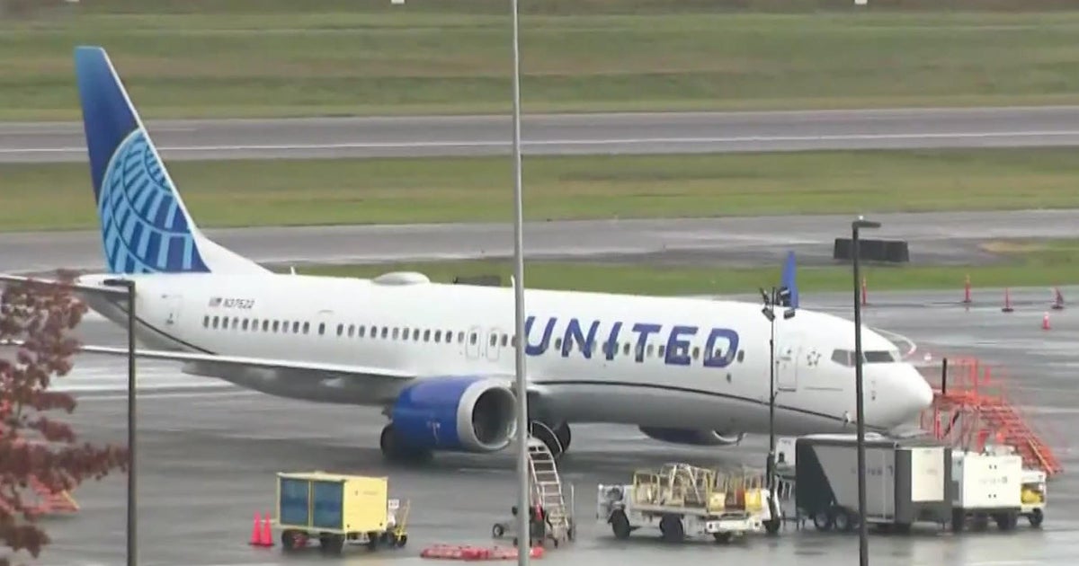 United Airlines resuming 737 MAX 9 flights following inspections - CBS ...