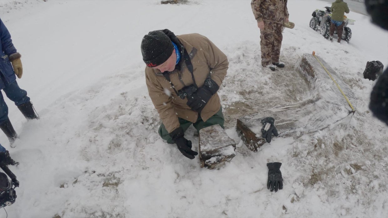 Mysterious shipwreck washes up on snowy Canada shores, prompting race ...