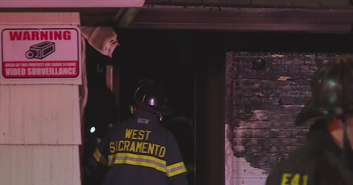 Man hospitalized after fire at West Sacramento home - CBS Sacramento