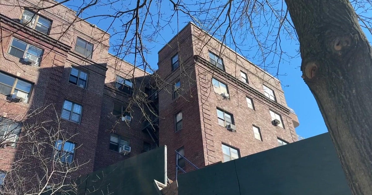 Queens resident shares struggles to make ends meet as rents rise - CBS ...