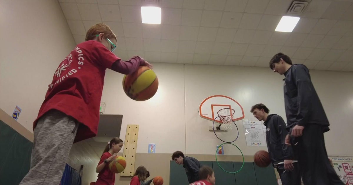 Rock Canyon basketball players coach Special Olympics elementary ...