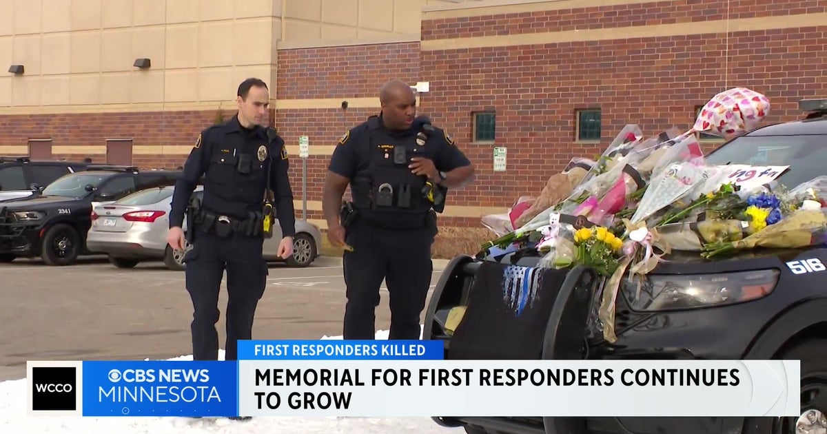 An outpouring of support following the killings of 3 first responders ...