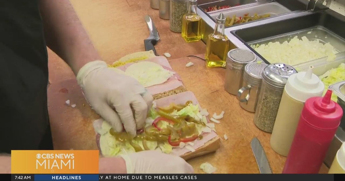 Laspada's Hogies in Davie serves up super sized subs - CBS Miami