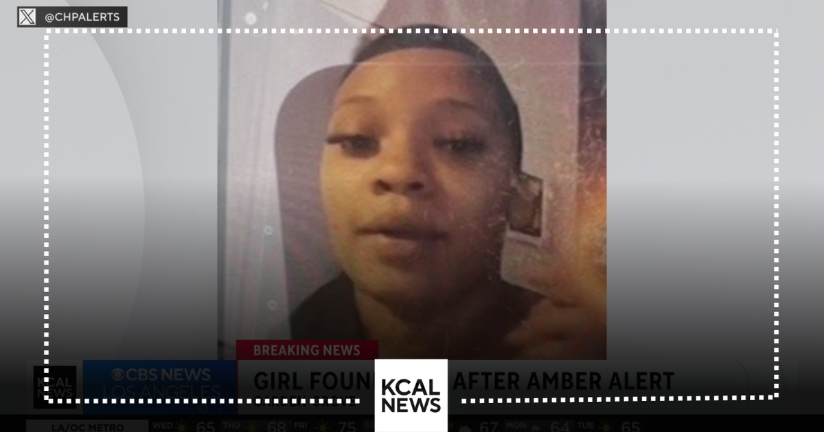 Social worker pepper sprayed during kidnapping at Chuck E. Cheese - CBS ...