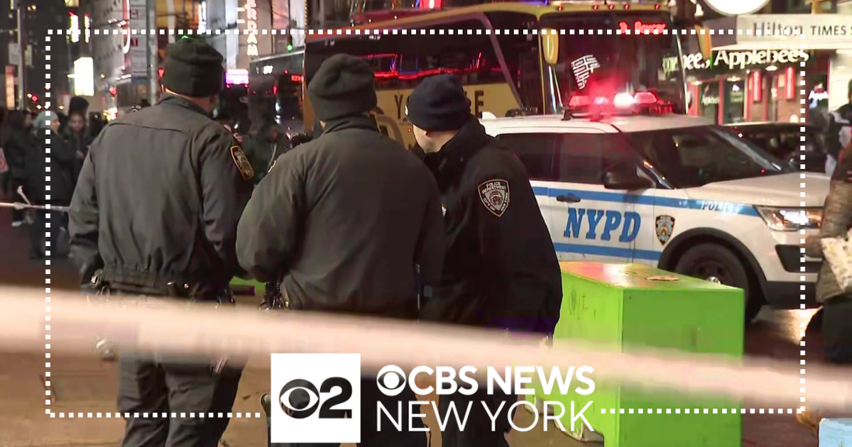 Several in custody after 2 attacks reported hours apart in Times Square ...
