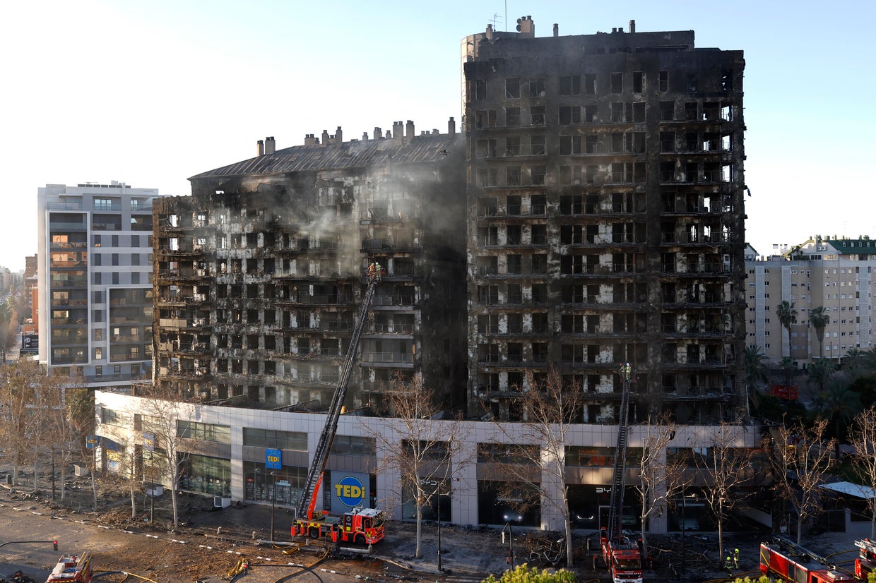 Death toll rises to 10 after deadly fire in Spain's southern city of ...