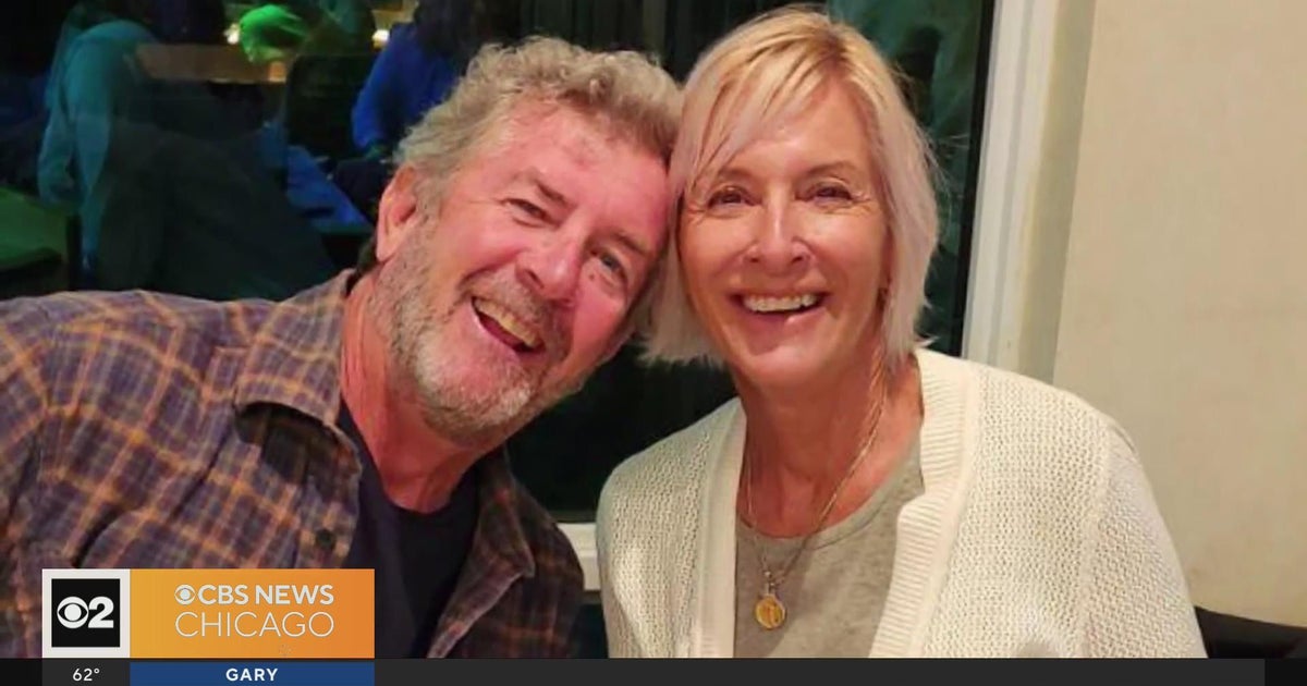 Search continues for American couple missing at sea - CBS Chicago