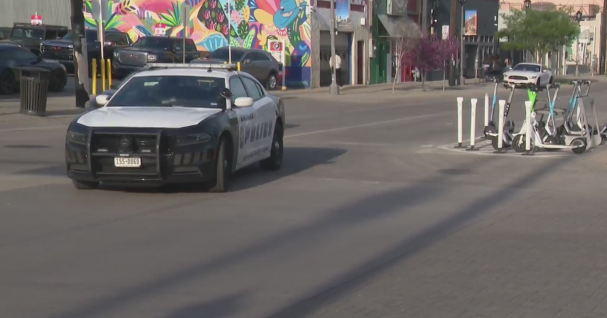 Deep Ellum beefs up security for Spring Break, St. Patrick's Day - CBS ...