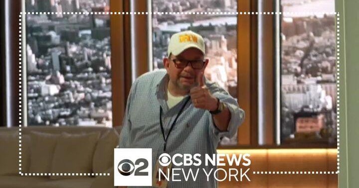 Warm-up guy Joey Kola serves as the true magic man on "The Drew ...