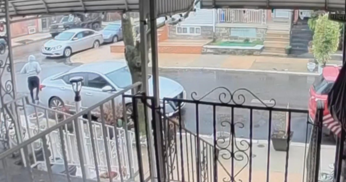 Surveillance video shows suspect, vehicle involved in murder of 88-year ...