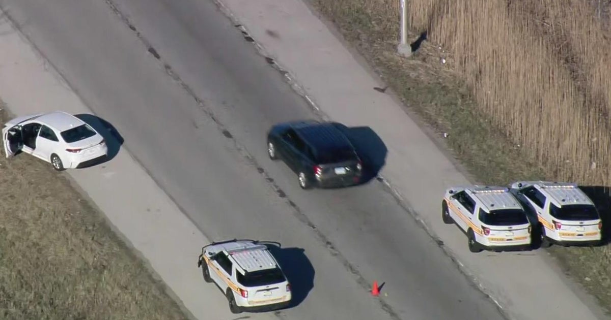 Bishop Ford ramp closed due to shooting - CBS Chicago