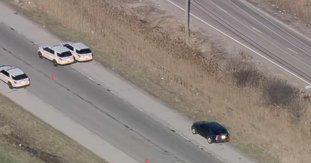 Shooting on Bishop Ford leaves 1 person injured - CBS Chicago