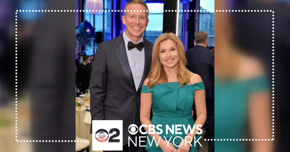Chris Wragge, Mary Calvi host red carpet gala in Yonkers - CBS New York