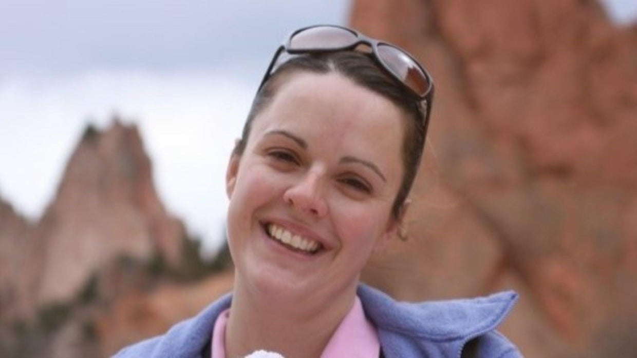 A Colorado dentist is accused of his wife's murder. Did he poison her protein shakes? - CBS News