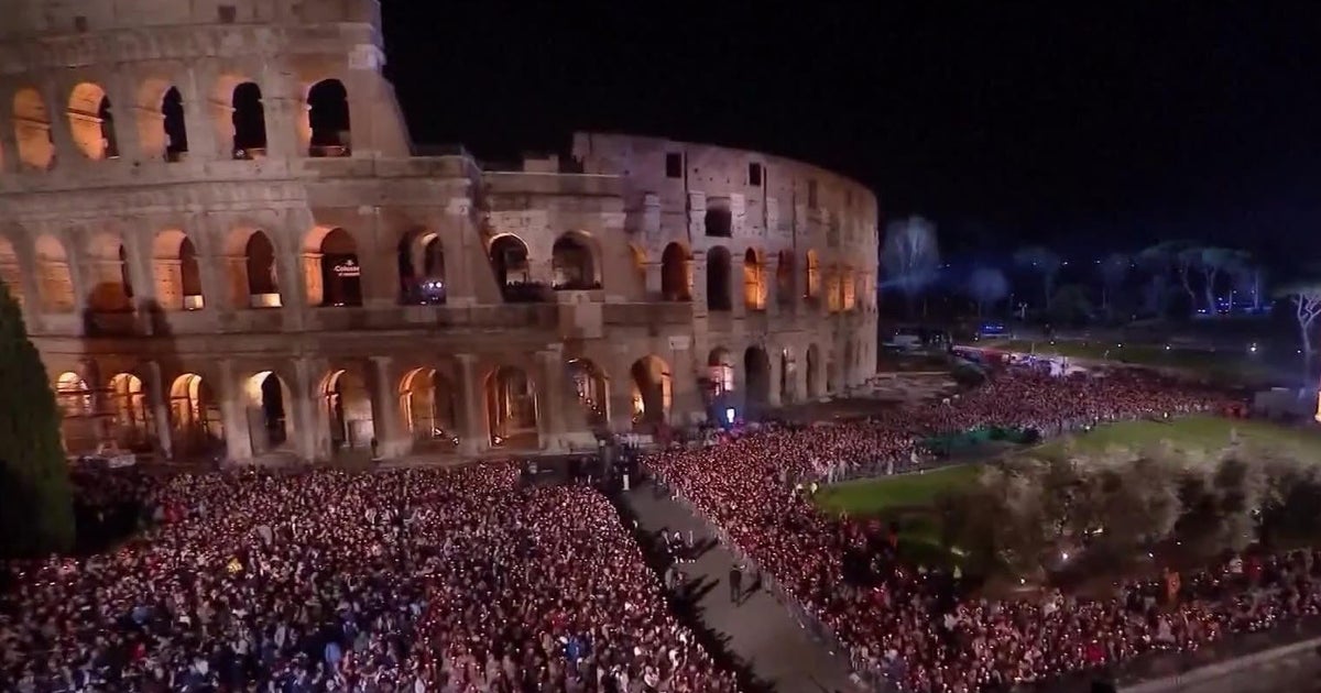 Pope Francis skips Good Friday ceremony in Rome - CBS Chicago