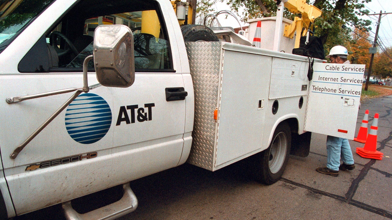AT&T news - Today’s latest updates - CBS News