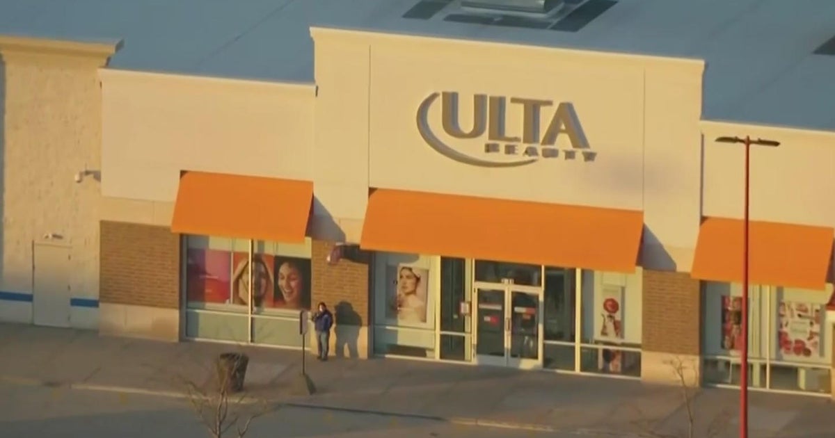 Smash-and-grab thieves target three different Ulta stores outside ...