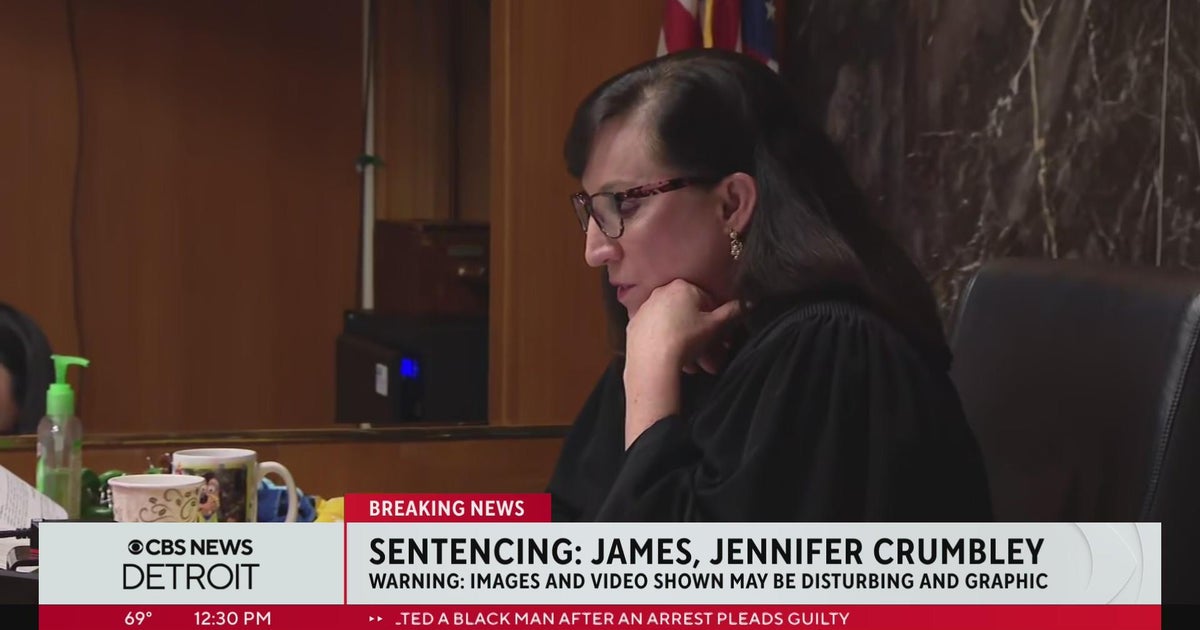 Michigan judge sentences James and Jennifer Crumbley to 10-15 years in ...