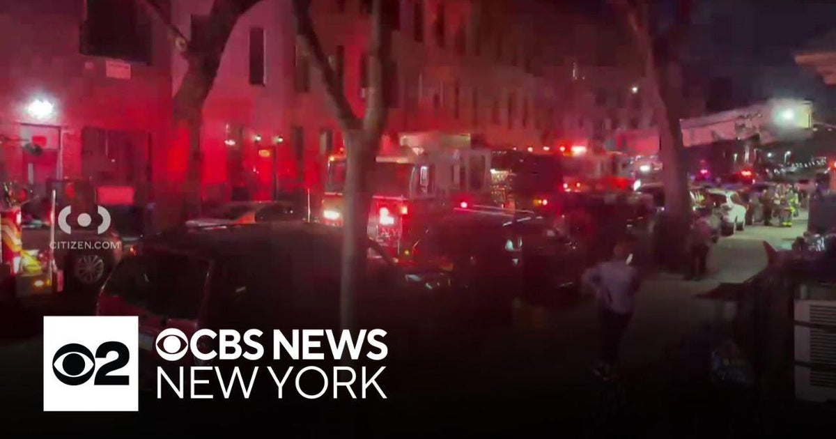 Lithium-ion battery sparks fire in Bushwick, Brooklyn - CBS New York