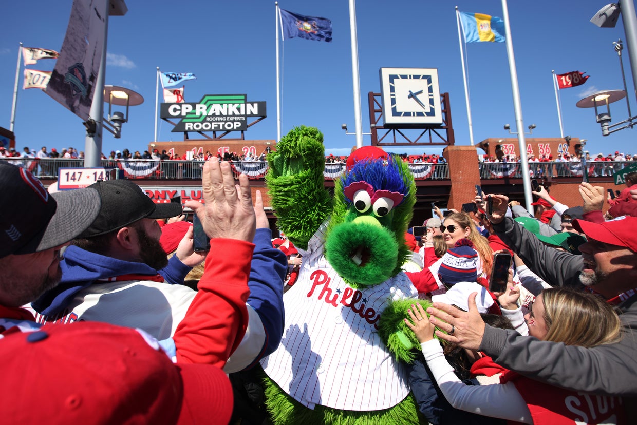Celebrating the Phanatic's birthday and looking back at some of the ...