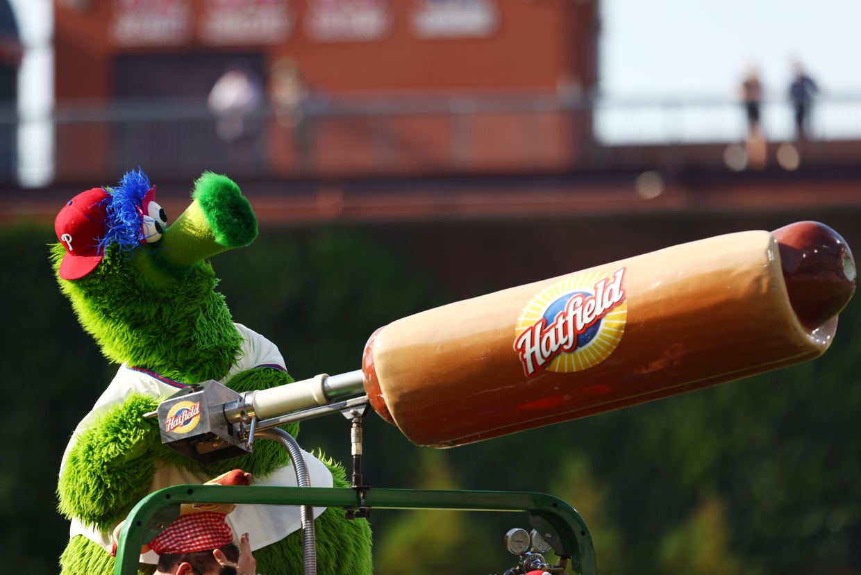 Celebrating the Phanatic's birthday and looking back at some of the ...