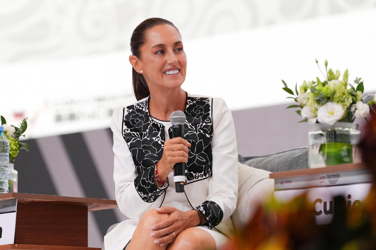 Masked men stop vehicle carrying Mexico's leading presidential ...