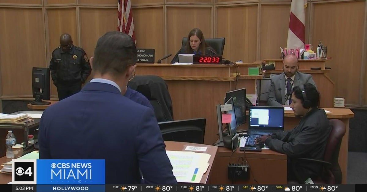 Onlyfans model Courney Clenney back in court - CBS Miami