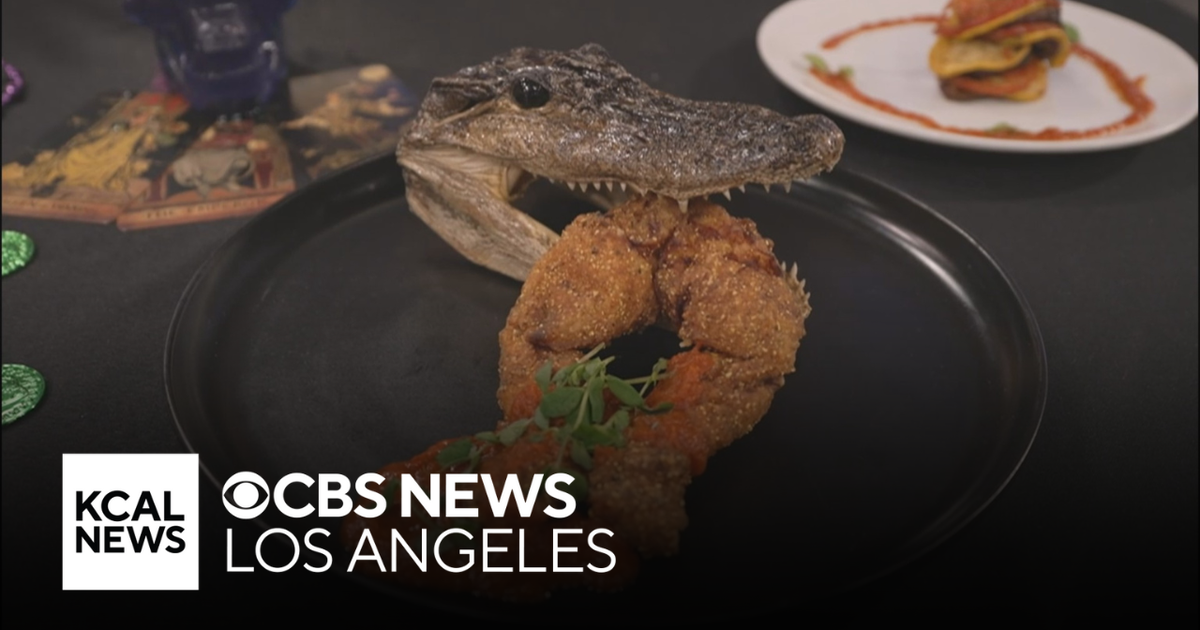 Fork N' Film lets movie lovers try food from their favorite films - CBS ...