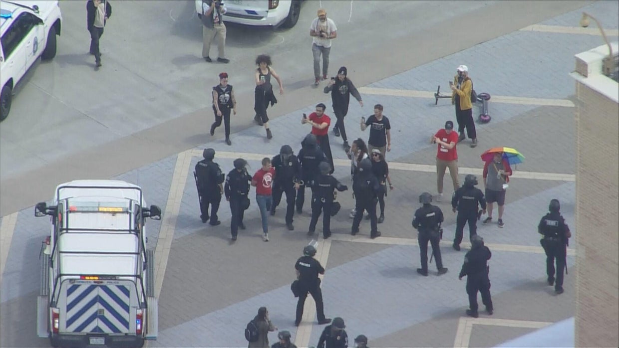 Protesters On Auraria Campus Detained By Denver Sheriff Deputies Cbs