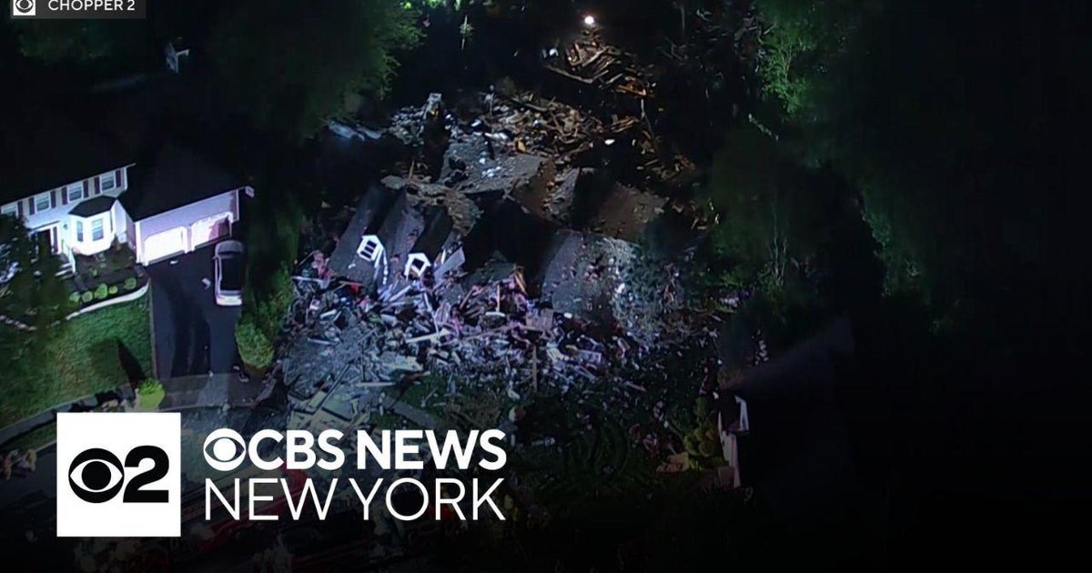 At least 1 killed in New Jersey house explosion - CBS New York