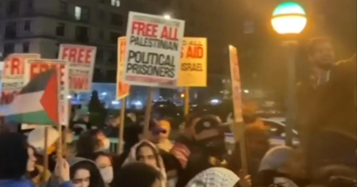 Campus protests cause some colleges to change commencement plans - CBS News