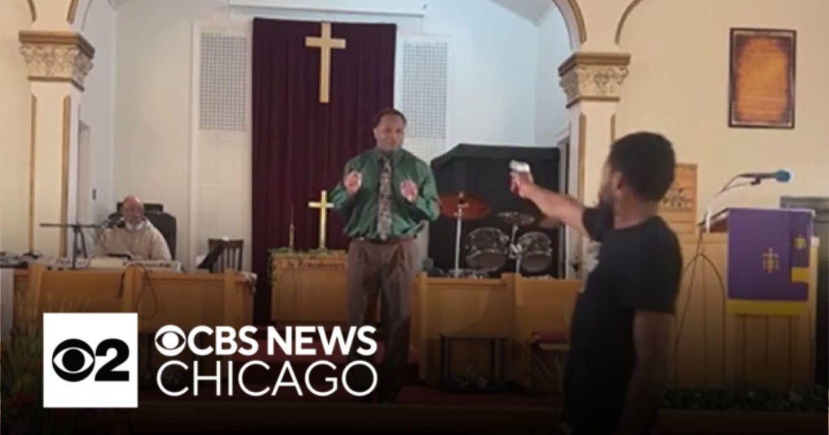 Gunman interrupts church service aiming at pastor - CBS Chicago
