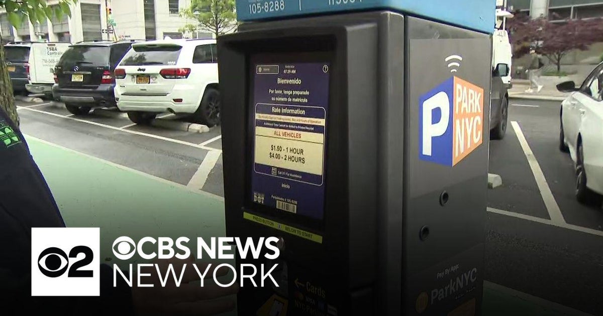 New York City begins rollout out new, high-tech parking meters - CBS ...