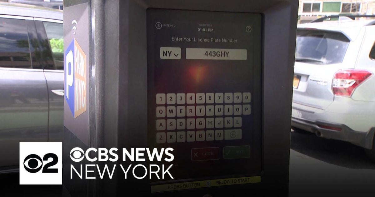 Pay-by-plate parking meters installed in Upper Manhattan - CBS New York