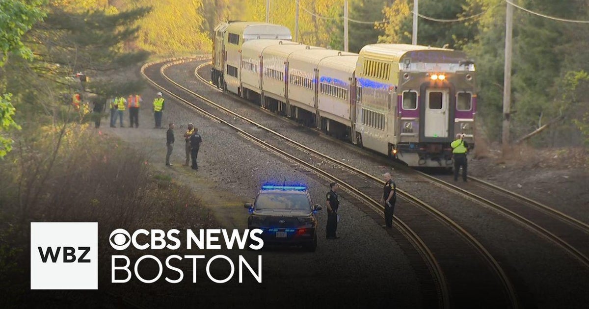 2 people hit and killed by train in Natick - CBS Boston