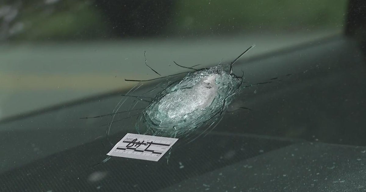 Vehicle With Kids Inside Caught In Crossfire In Pittsburgh Cbs Pittsburgh