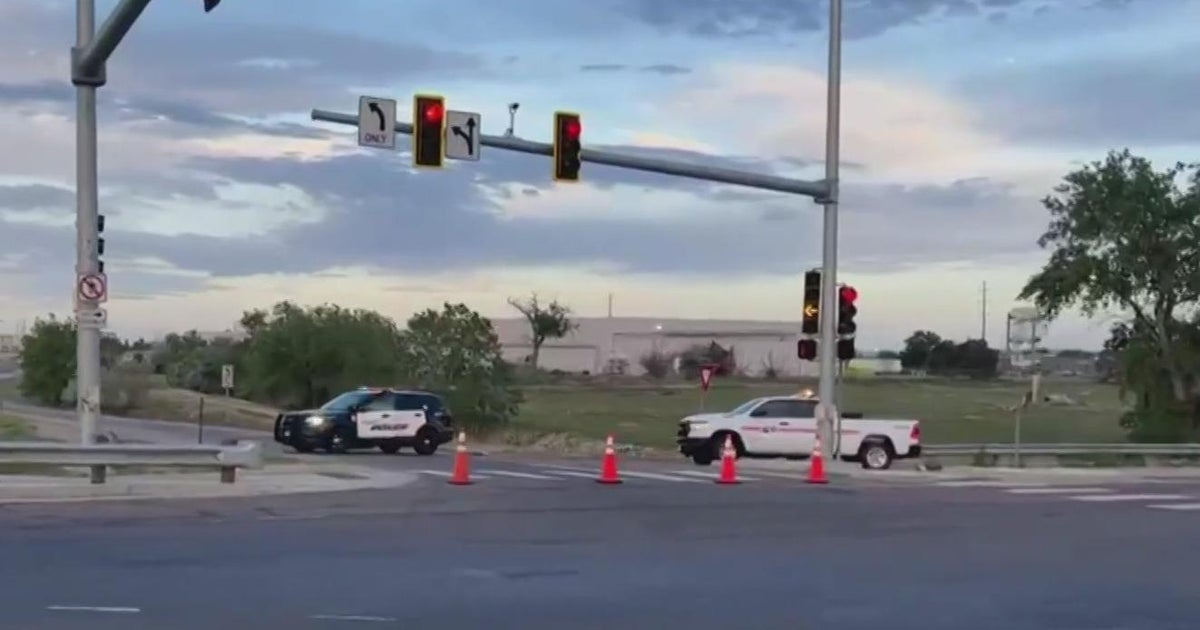 Jury deliberates fate of Jeremy Rocha in murder trial - CBS Colorado