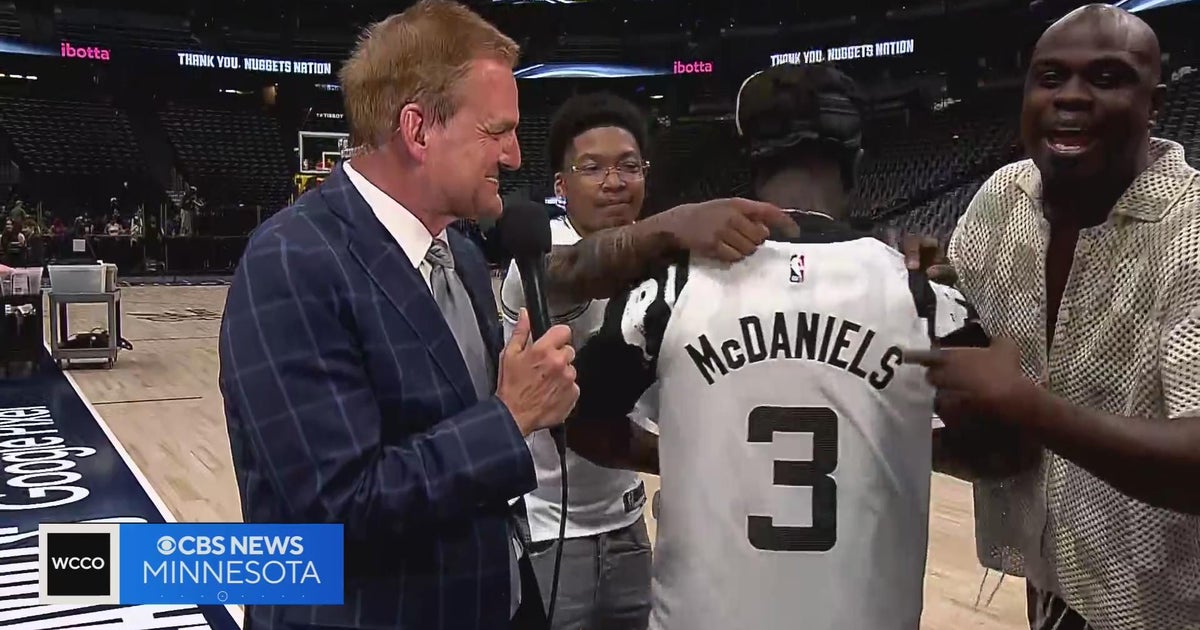 Jaden McDaniels' pals celebrate Wolves victory with WCCO's Mike Max ...