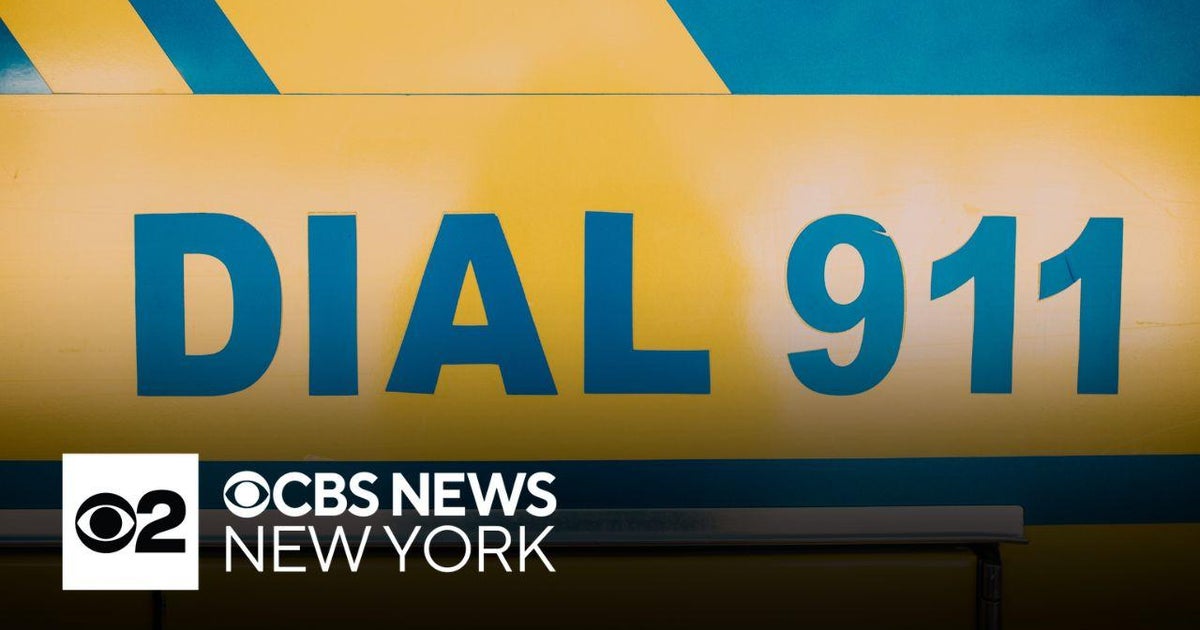 911 system goes down in Nassau County - CBS New York