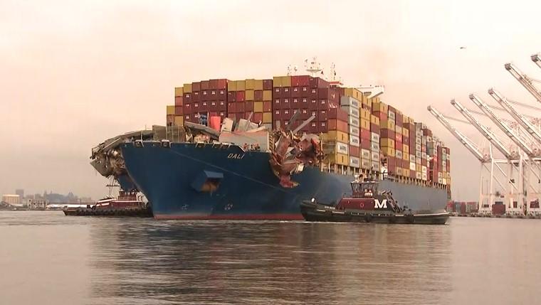 SLIDESHOW: Up-close photos of damage to Dali as ship leaves Key Bridge ...