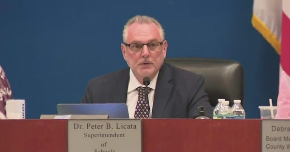 Broward school district has reached a separation agreement with former ...