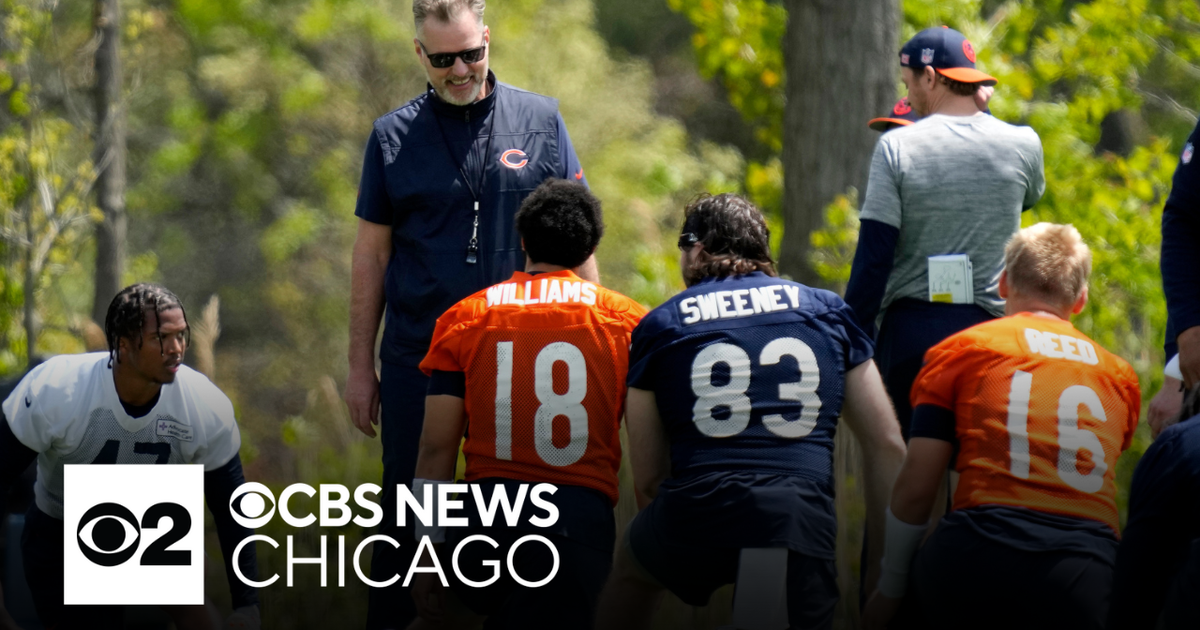Chicago Bears begin OTAs with offensive struggles, some key absences ...