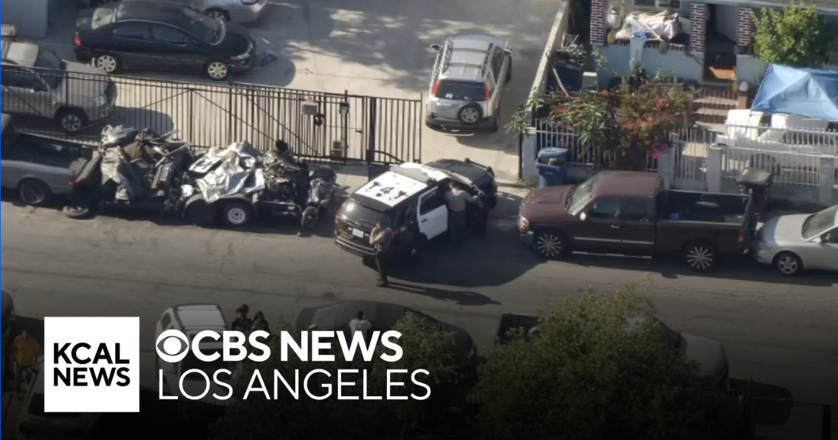 Deputies searching for suspect who fled at end of pursuit in Compton ...