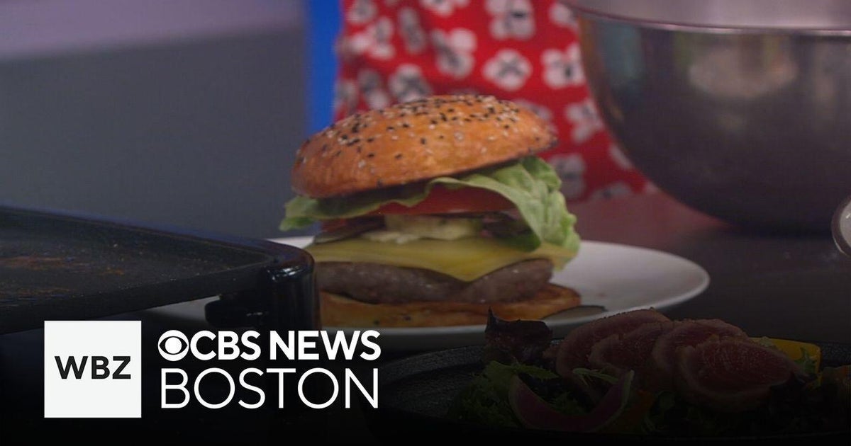 Boston chef whips up burgers on National Burger Day! - CBS Boston