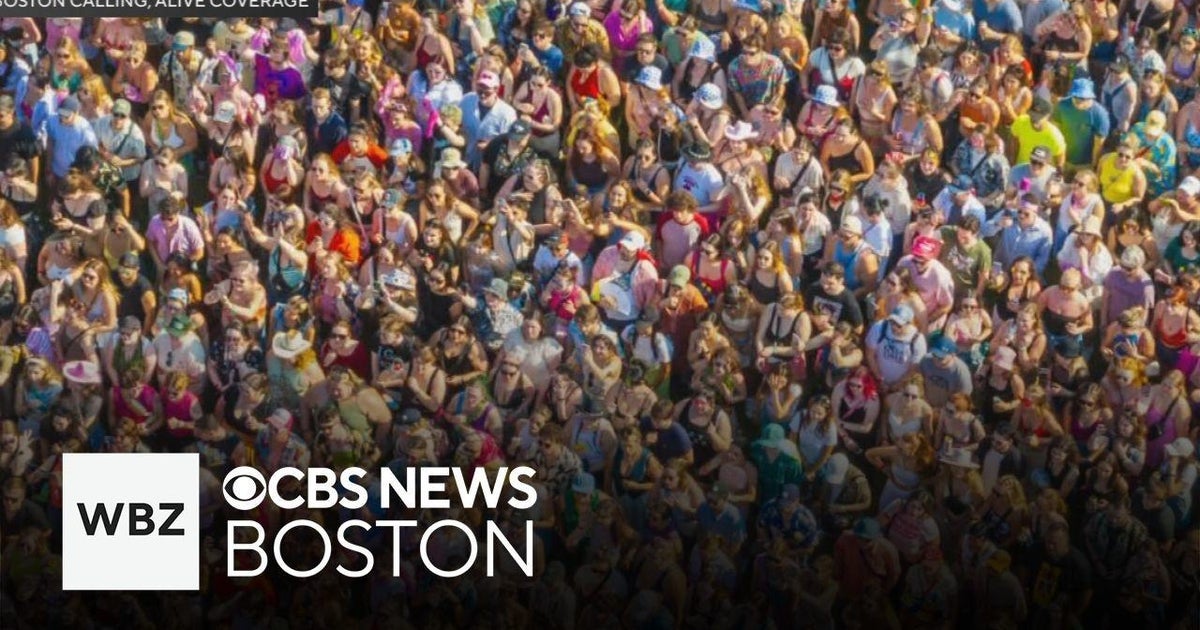 "People were dropping like flies." Concert-goers say Boston Calling ...