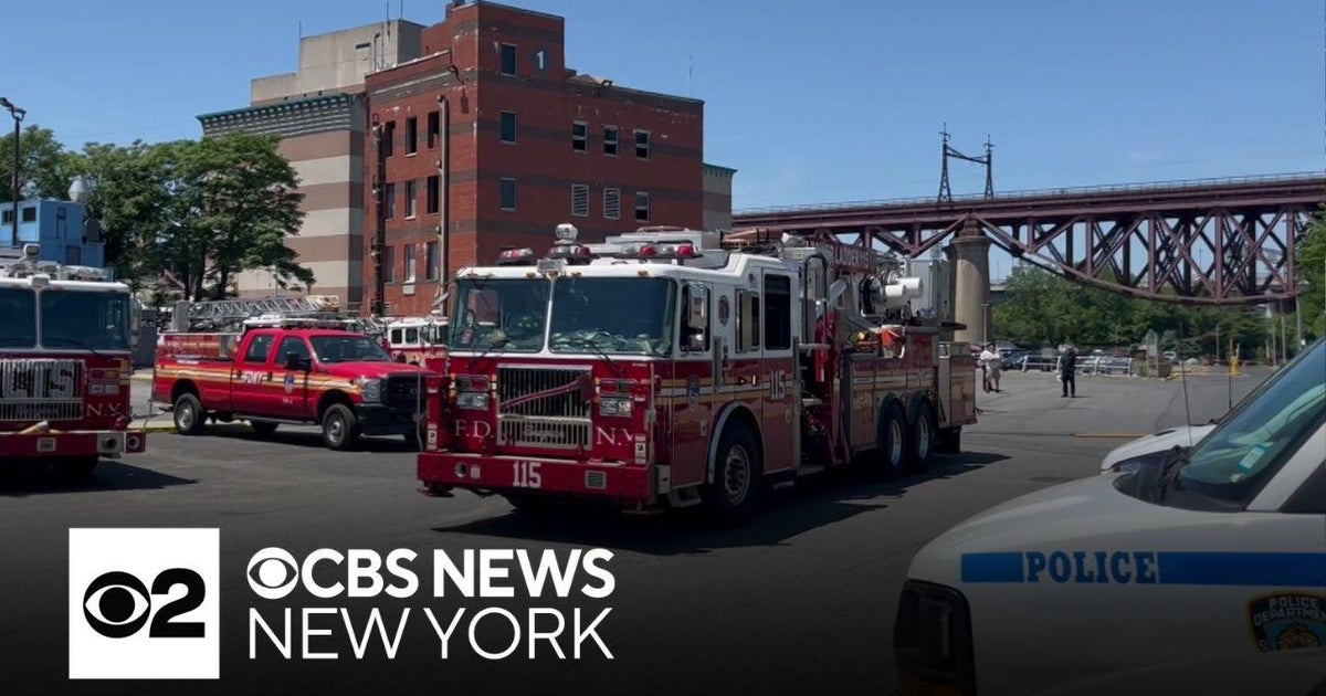 Over 200 FDNY firefighters get free skin cancer screenings - CBS New York