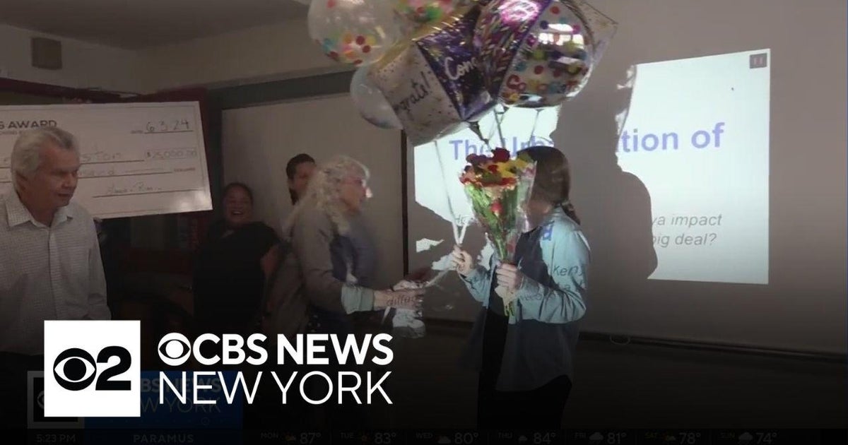 Brooklyn teacher gets the ultimate surprise - CBS New York