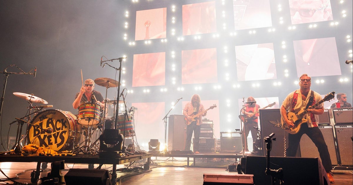 Some major artists changing summer tour plans amid bad ticket sales ...