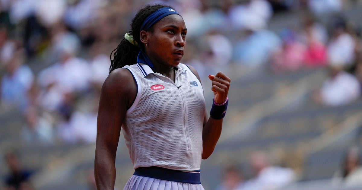 South Florida's Coco Gauff and defending champion Iga Swiatek will meet in the French Open ...