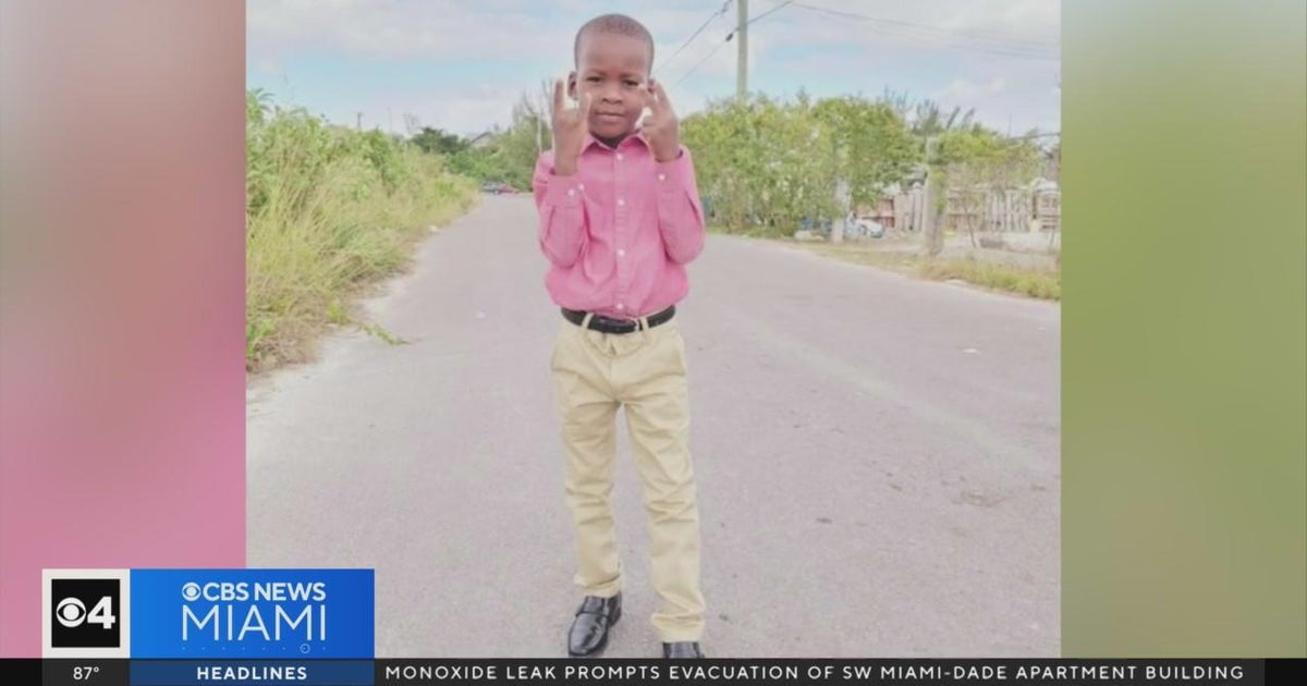 Police ID boy found at bottom of Fort Lauderdale pool - CBS Miami